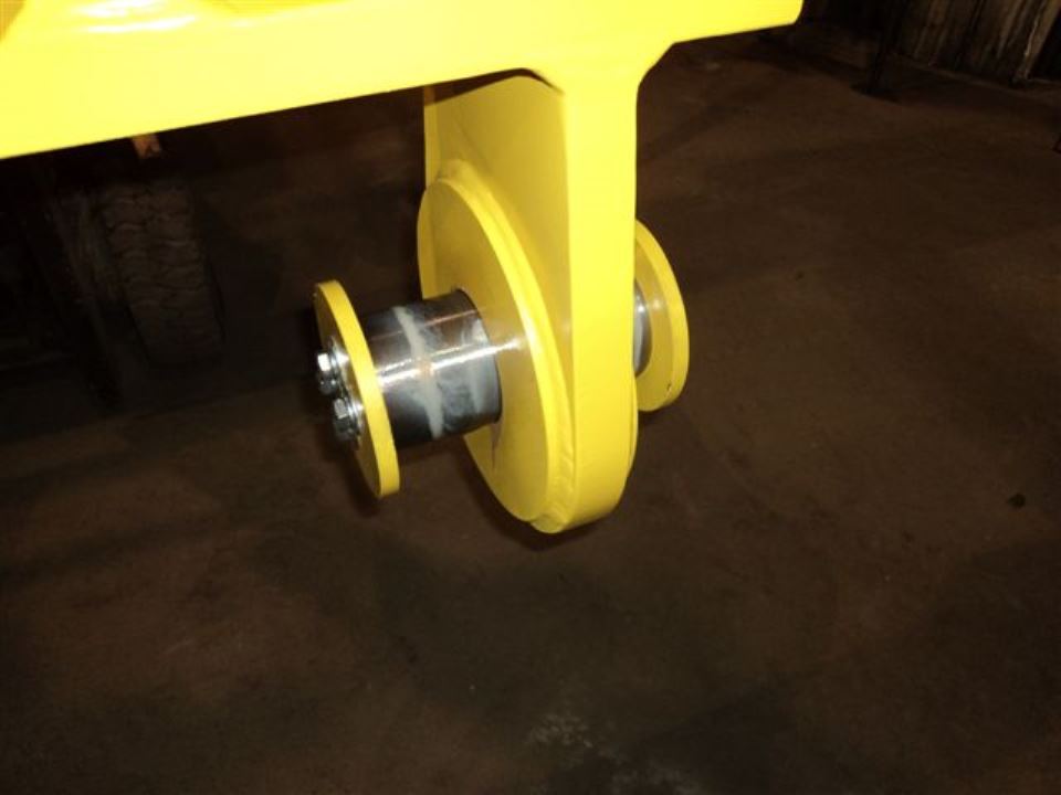R1600 Rear Frame Lifting Device